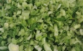 芹菜素馅饺子怎么做_芹菜素馅饺子怎么调馅