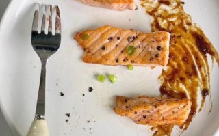 煎三文鱼最简单的做法_三文鱼怎么煎才好吃