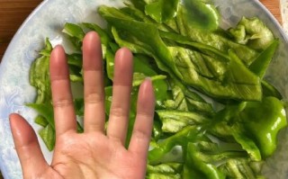 切完青椒手火辣辣的疼怎么办_青椒辣手怎么快速止疼