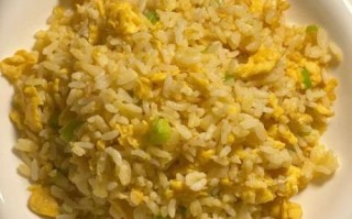 黄渤黄金蛋炒饭怎么做_黄渤同款炒饭配方