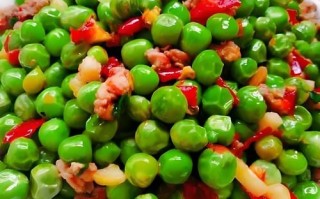 青豆怎么做好吃又简单_青豆炒什么最下饭