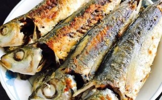 煎海鱼怎么不粘锅_煎海鱼的做法大全
