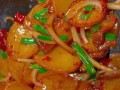 干锅土豆的家常做法_干锅土豆片怎么炒才脆