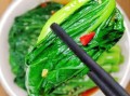 清炒广东菜心怎么做_广东菜心焯水还是不焯水