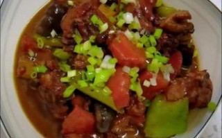 黄焖鸡块怎么做_黄焖鸡块家常做法