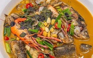 炖杂鱼的家常做法_炖杂鱼怎么做好吃又简单