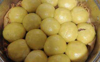 黄米面粘豆包怎么做_黄米面粘豆包为什么裂口