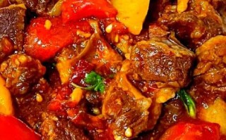 西红柿烧牛肉怎么烧好吃窍门_西红柿烧牛肉的秘诀