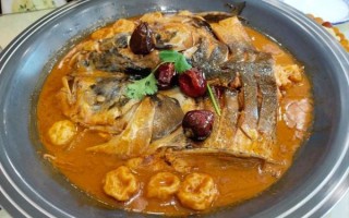 鱼头泡饼配菜有哪些_鱼头泡饼里加什么菜最好吃