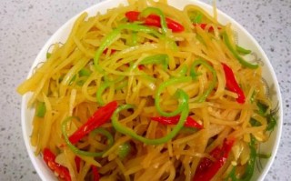 炝土豆丝怎么炒才脆_炝土豆丝要不要焯水