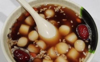 米酒小汤圆怎么煮_米酒小汤圆煮多久才软糯