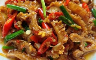 牛肚炒什么好吃_牛肚炒什么配菜最香