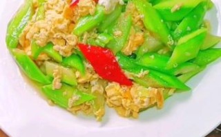 丝瓜炒蛋怎么炒不发黑_丝瓜炒蛋颜色翠绿技巧