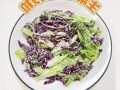 紫甘蓝可以生吃吗_紫甘蓝蔬菜沙拉怎么做