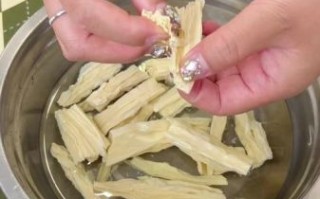 腐竹怎么泡不碎_腐竹的家常做法大全
