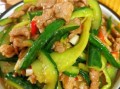 蛇瓜炒肉怎么炒好吃_蛇瓜炒肉的家常做法
