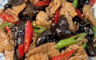 木耳炒肉怎么炒才嫩_木耳炒肉家常做法图解
