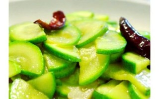 炒西葫芦的家常做法_西葫芦怎么炒才脆嫩