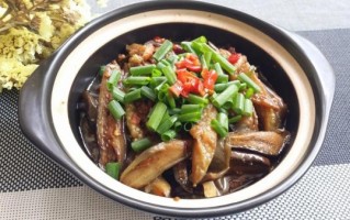 茄子煲怎么做_茄子煲用哪种茄子最好