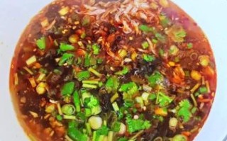 酸汤水饺怎么做_正宗酸汤水饺的汤怎么调