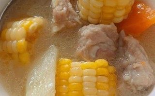 排骨玉米怎么炖最好喝_排骨汤不腥的秘诀