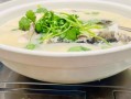 鱼头汤怎么做才奶白_鱼头汤去腥技巧