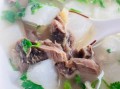 萝卜羊肉片汤怎么做好吃_萝卜羊肉片汤去膻技巧