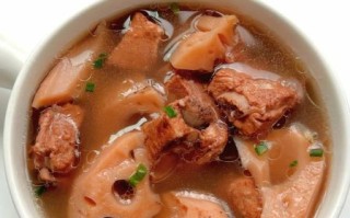 排骨藕汤的做法_排骨藕汤的功效