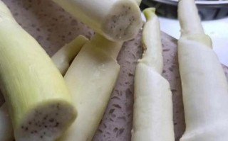 茭白里面有黑点是怎么回事_茭白黑点还能吃吗