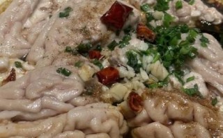 猪脑花的功效与作用_猪脑花的禁忌有哪些