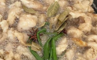 猪板油怎么熬又白又香_猪板油熬多久才香