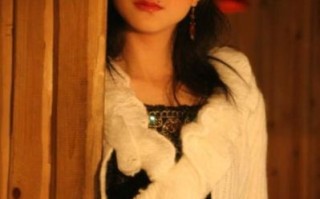 金耳环电视剧全集哪里看_金耳环剧情介绍