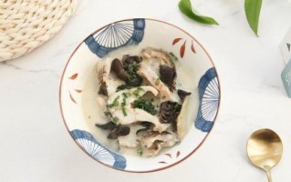 黑鱼木耳怎么做好吃_黑鱼木耳汤的做法窍门