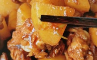 土豆鸡翅根怎么做_土豆鸡翅根要焯水吗