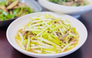 韭黄炒肉丝怎么做好吃_韭黄炒肉丝的正宗做法