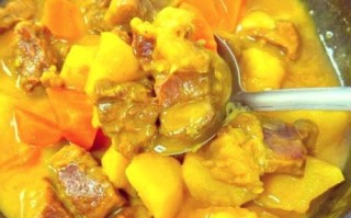 咖喱牛腩土豆怎么做好吃_咖喱牛腩土豆需要炖多久