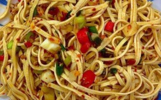 凉拌千张丝怎么做_千张丝焯水几分钟