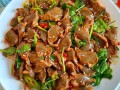 鸡胗和什么菜搭配好吃_鸡胗炒什么菜最香