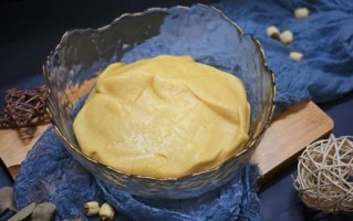 莲蓉馅怎么做_莲蓉馅不甜腻的窍门