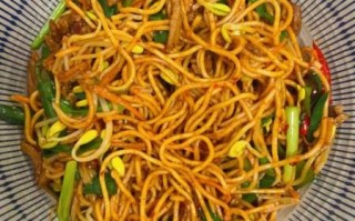香辣肉丝炒面怎么做_香辣肉丝炒面家常做法