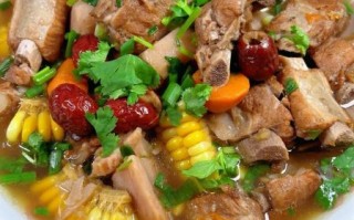 排骨炖莲藕怎么做_莲藕排骨汤的家常做法