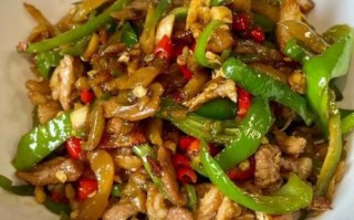 青椒榨菜炒肉丝怎么炒才嫩_榨菜要不要提前泡水