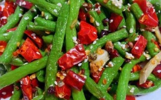 炒长豆角怎么做好吃_长豆角焯水几分钟