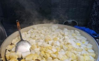 东北焖子怎么做_正宗东北焖子做法