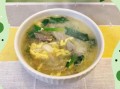 蘑菇菠菜鸡蛋汤怎么做_菠菜鸡蛋汤可以放蘑菇吗