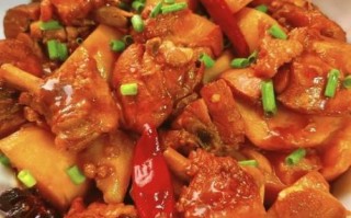 清炖土豆炖鸡块怎么做_清炖土豆炖鸡块需要焯水吗