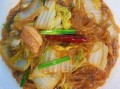 五花肉炖白菜粉条怎么做_五花肉炖白菜粉条的家常做法