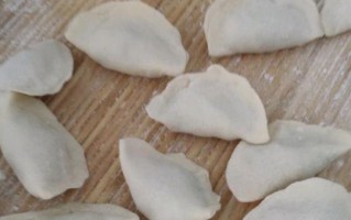 鲅鱼饺子馅怎么调不腥_鲅鱼饺子馅的做法窍门