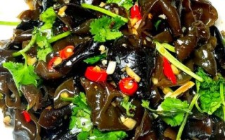 凉拌木耳黑的做法_为什么木耳要焯水