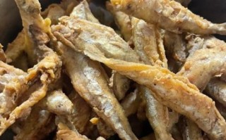 炸小鱼怎么做_炸小鱼家常做法